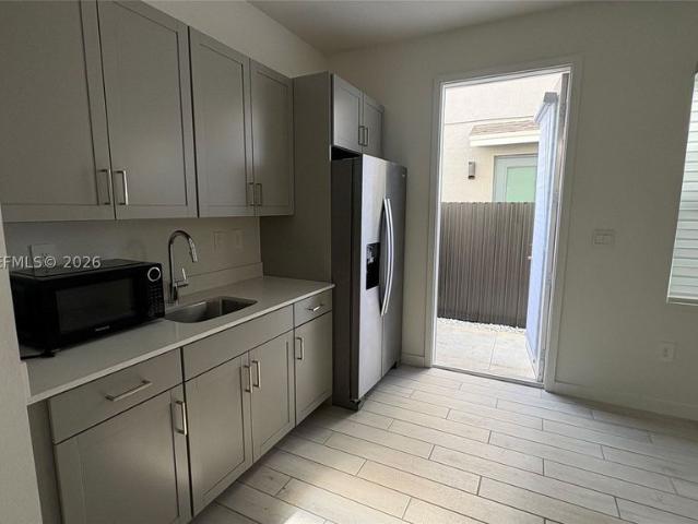 Luxury apartment complex for rent in Homestead, United States
