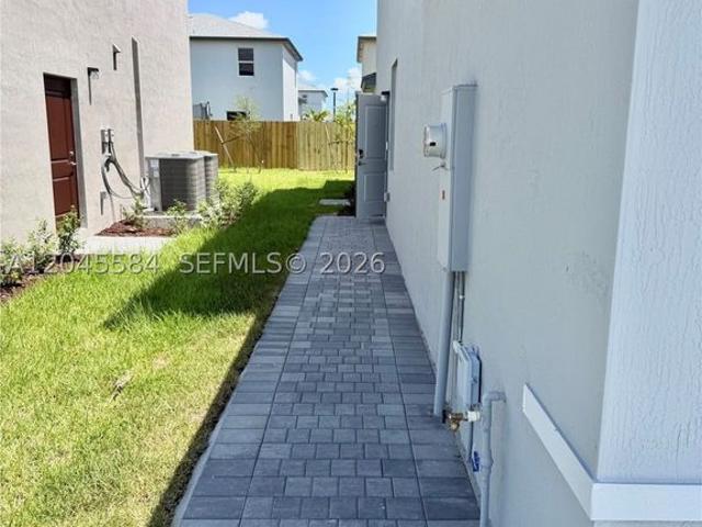 Luxury apartment complex for rent in Homestead, United States