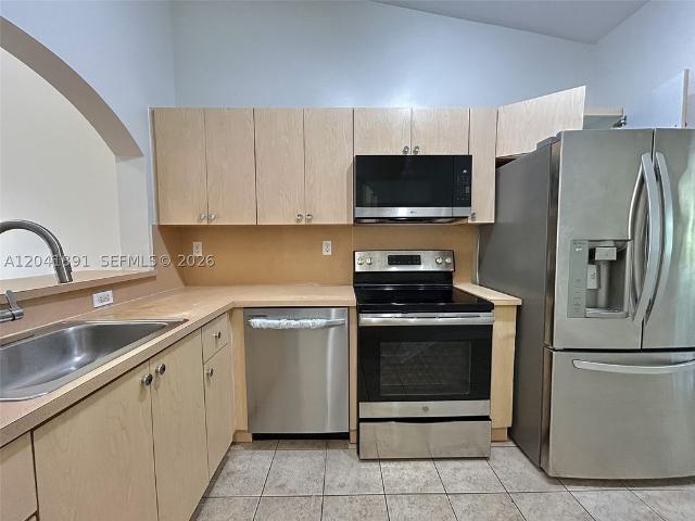 Luxury apartment complex for rent in Homestead, United States