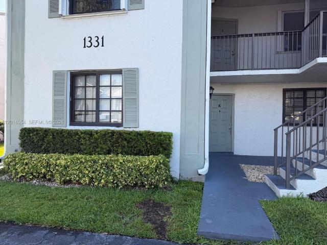 Luxury apartment complex for rent in Homestead, United States