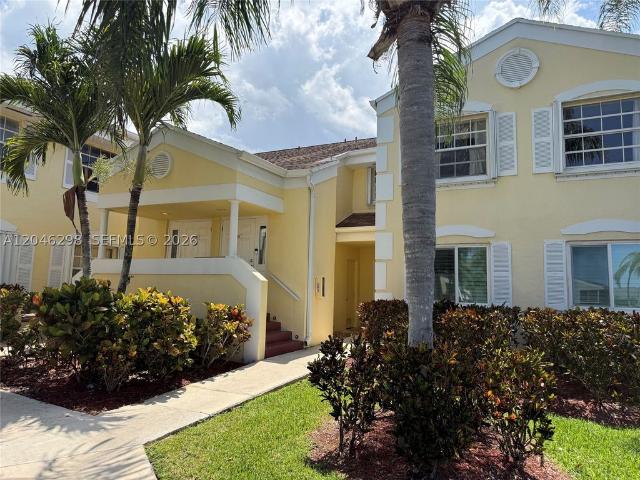Luxury apartment complex for rent in Homestead, United States