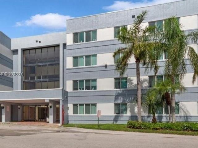 Luxury apartment complex for rent in Homestead, United States