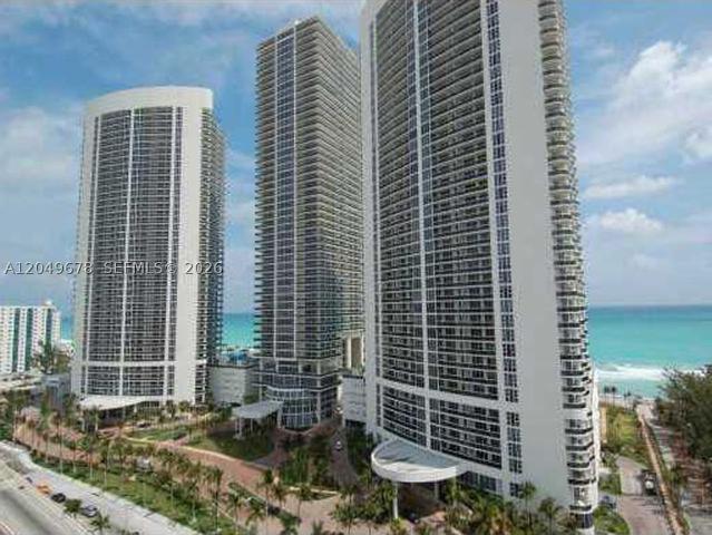 Luxury apartment complex for rent in Hallandale, United States