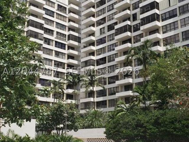 Luxury apartment complex for rent in Hallandale, United States