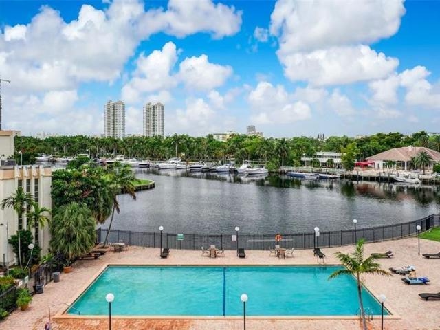 Luxury apartment complex for rent in Hallandale, United States