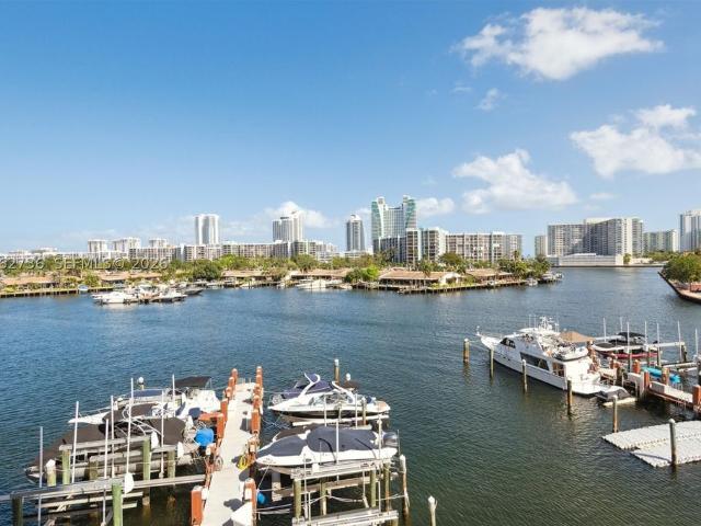 Luxury apartment complex for rent in Hallandale, United States