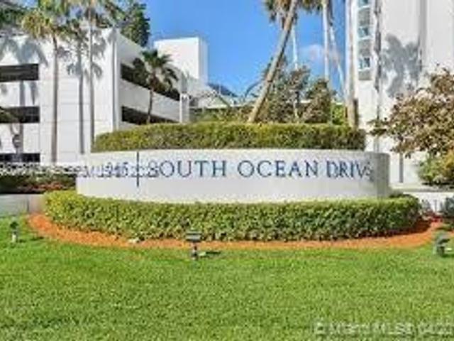 Luxury apartment complex for rent in Hallandale, United States
