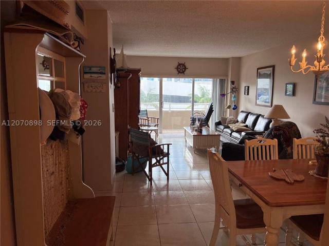 Luxury apartment complex for rent in Hallandale, United States