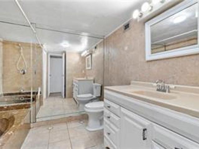 Luxury apartment complex for rent in Hallandale, United States