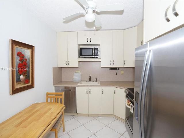 Luxury apartment complex for rent in Hallandale, United States