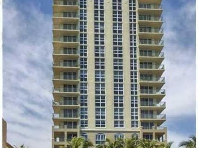 Luxury apartment complex for rent in Hallandale, United States
