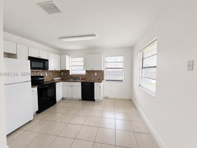 Luxury apartment complex for rent in Hallandale, United States