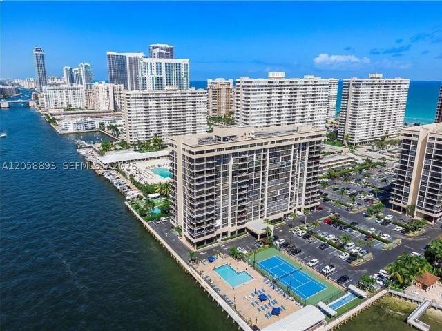 Luxury apartment complex for rent in Hallandale, United States