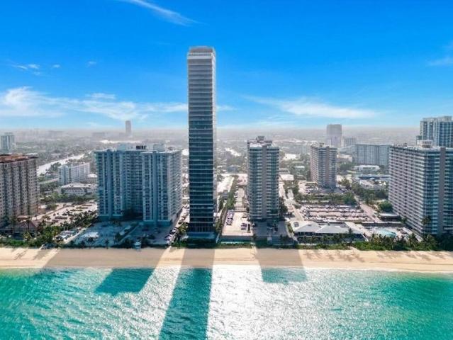 Luxury apartment complex for rent in Hallandale, United States