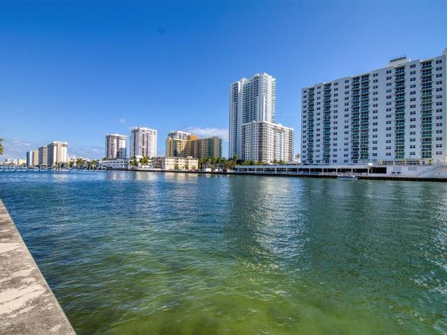 Luxury apartment complex for rent in Hallandale, United States