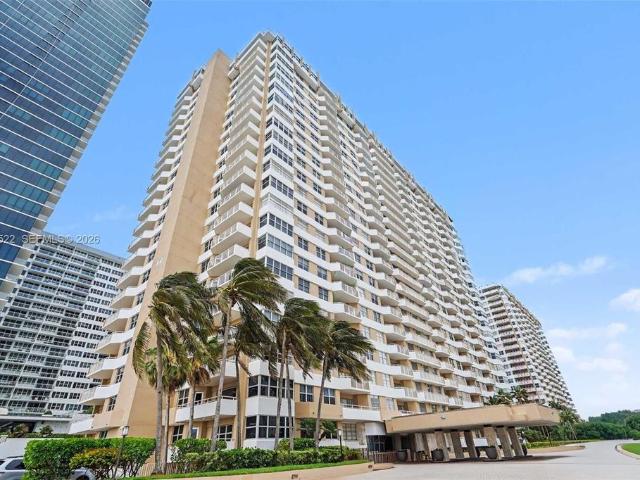 Luxury apartment complex for rent in Hallandale, United States