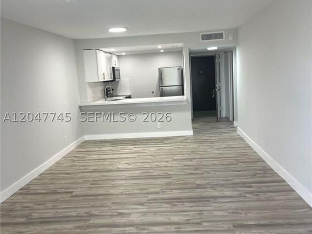 Luxury apartment complex for rent in Hallandale, United States