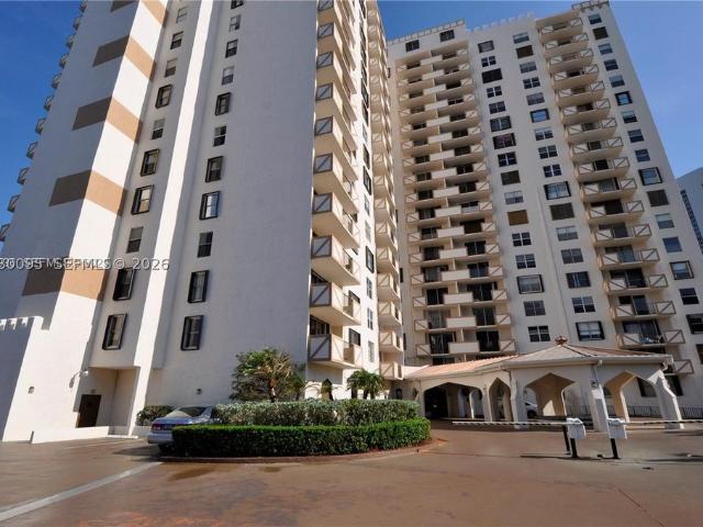 Luxury apartment complex for rent in Hallandale, United States