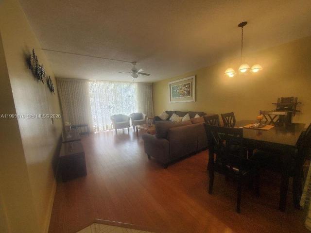 Luxury apartment complex for rent in Hallandale, Florida