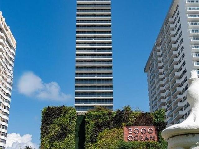 Luxury apartment complex for rent in Hallandale, Florida