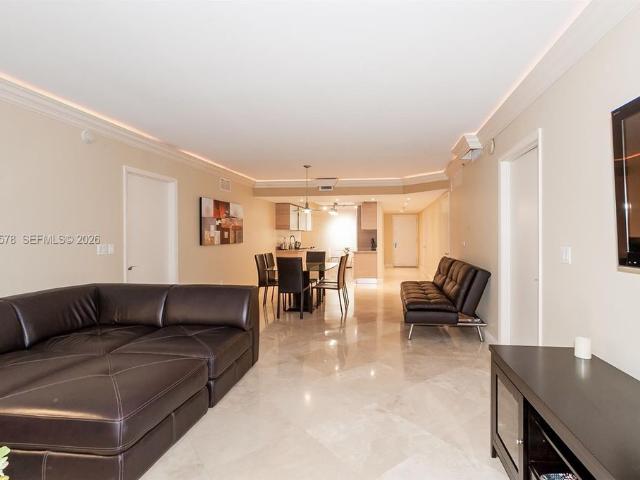 Luxury apartment complex for rent in Hallandale, Florida