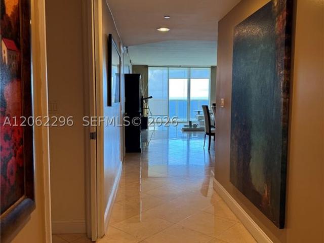 Luxury apartment complex for rent in Hallandale, Florida