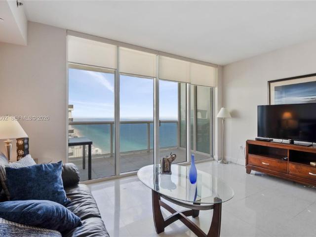 Luxury apartment complex for rent in Hallandale, Florida