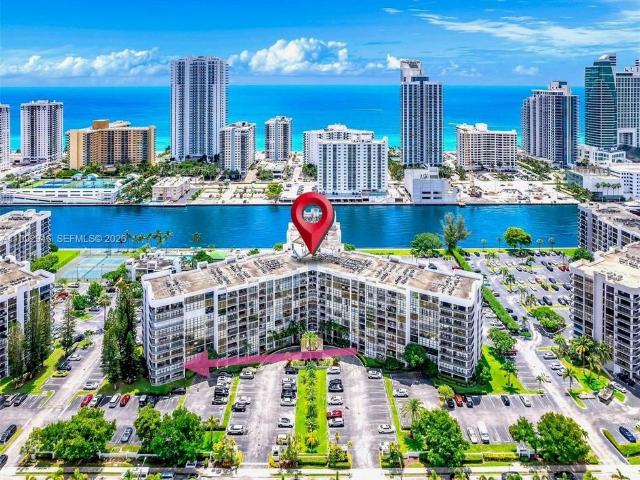 Luxury apartment complex for rent in Hallandale, Florida