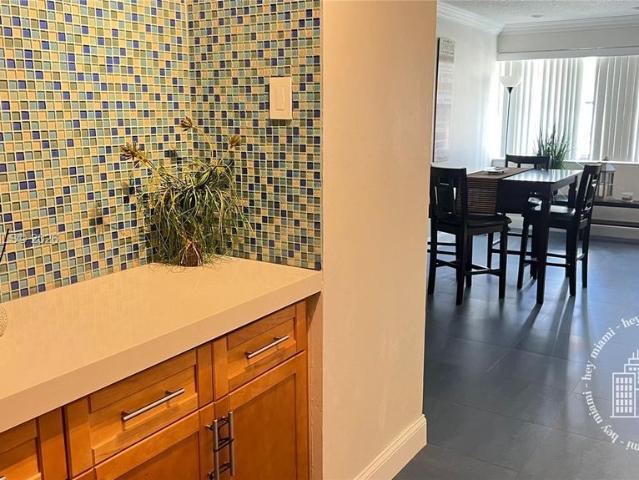 Luxury apartment complex for rent in Hallandale, Florida