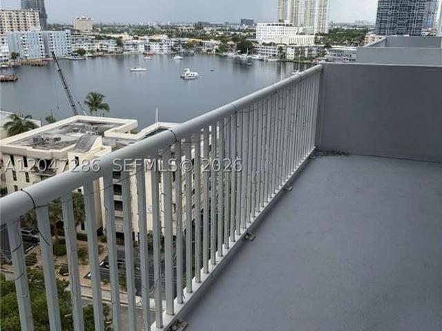 Luxury apartment complex for rent in Hallandale, Florida