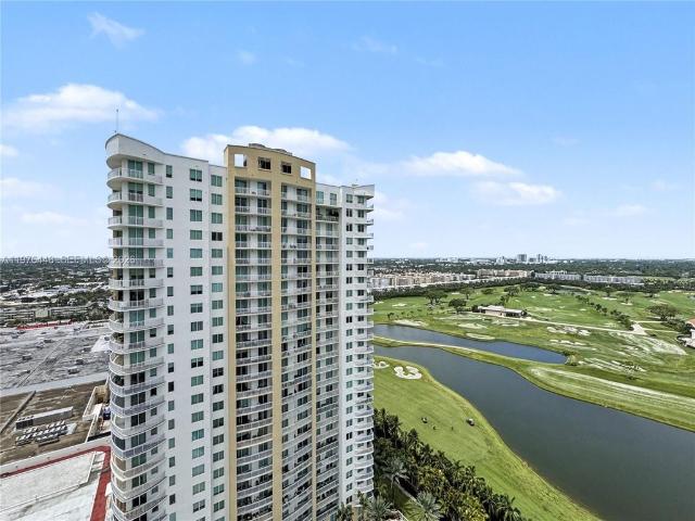 Luxury apartment complex for rent in Hallandale, Florida