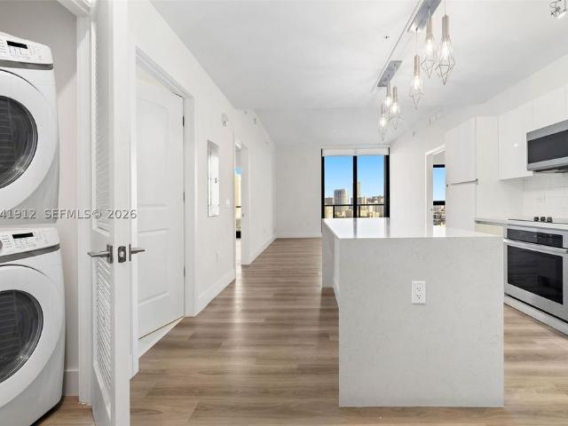 Luxury apartment complex for rent in Hallandale, Florida