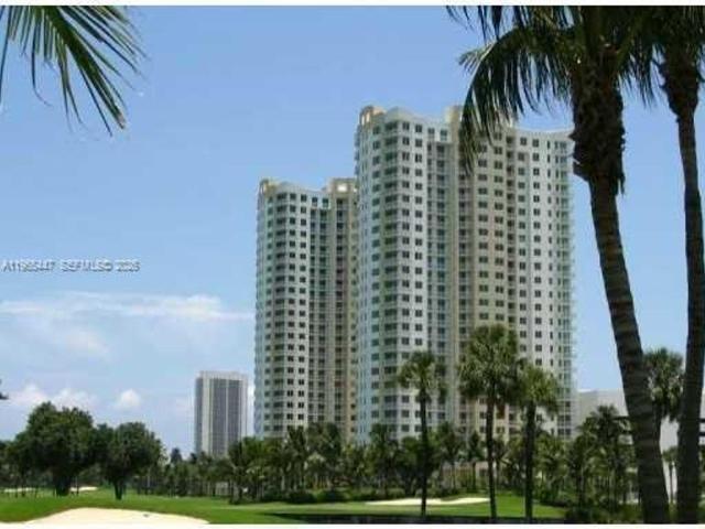 Luxury apartment complex for rent in Hallandale, Florida