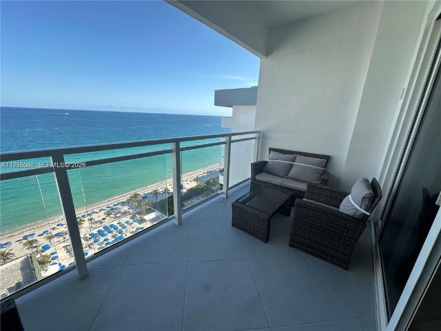 Luxury apartment complex for rent in Hallandale, Florida
