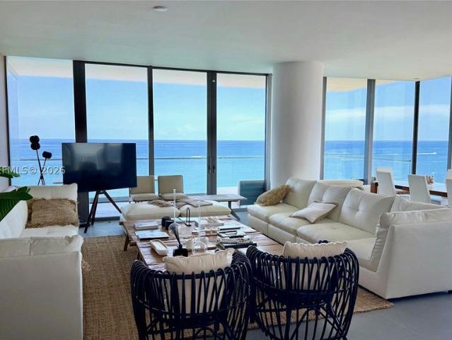 Luxury apartment complex for rent in Hallandale, Florida