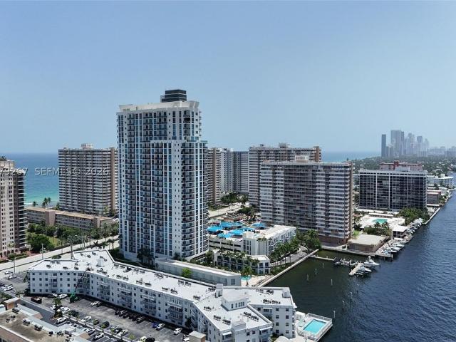 Luxury apartment complex for rent in Hallandale, Florida