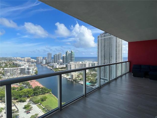 Luxury apartment complex for rent in Hallandale, Florida