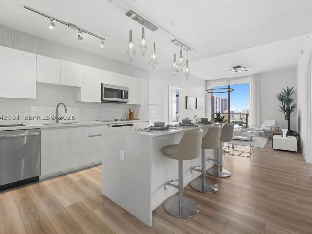 Luxury apartment complex for rent in Hallandale, Florida