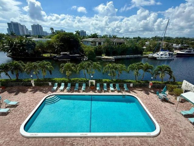 Luxury apartment complex for rent in Hallandale, Florida