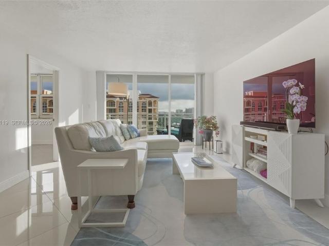 Luxury apartment complex for rent in Hallandale, Florida