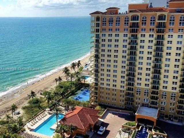 Luxury apartment complex for rent in Hallandale, Florida