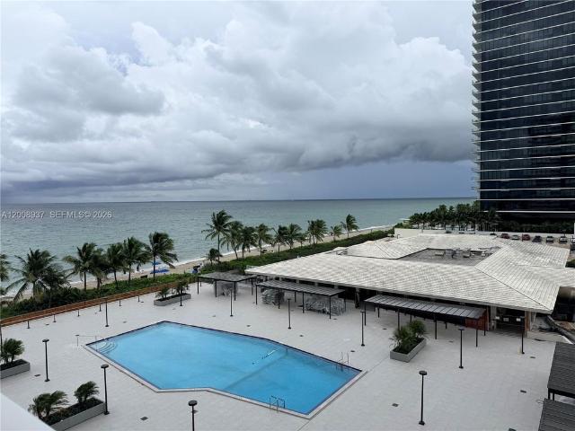 Luxury apartment complex for rent in Hallandale, Florida