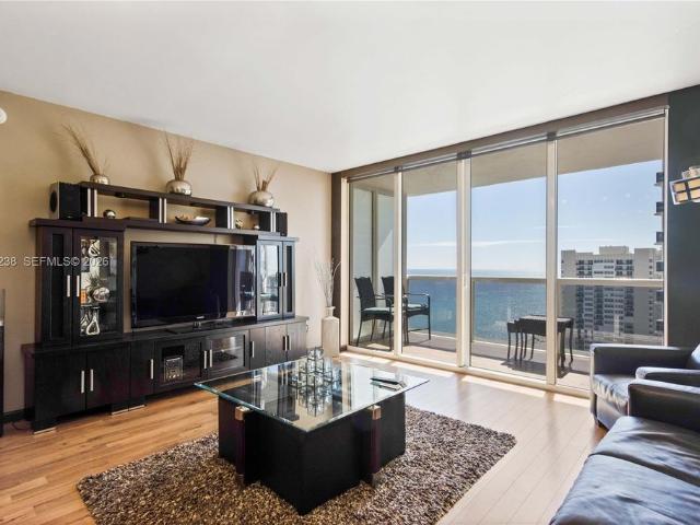 Luxury apartment complex for rent in Hallandale, Florida