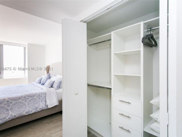 Luxury apartment complex for rent in Hallandale, Florida