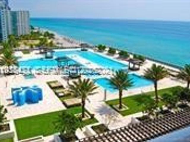 Luxury apartment complex for rent in Hallandale, Florida