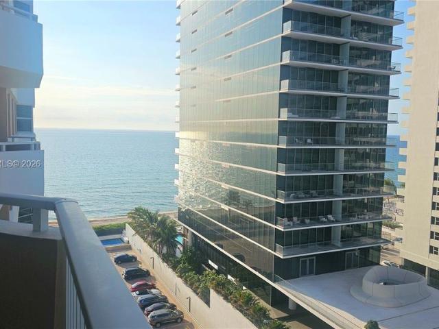 Luxury apartment complex for rent in Hallandale, Florida
