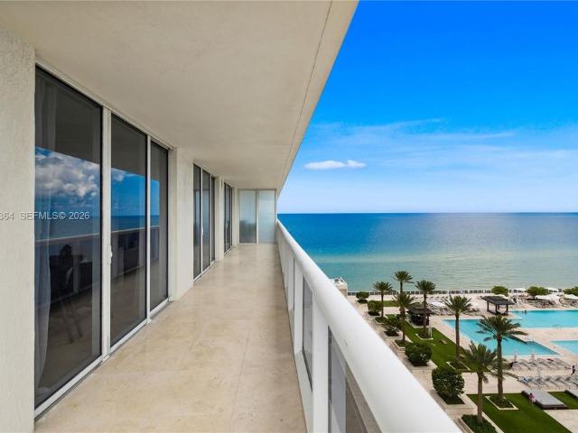 Luxury apartment complex for rent in Hallandale, Florida