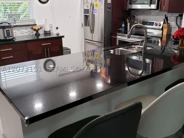 Luxury apartment complex for rent in Hallandale, Florida