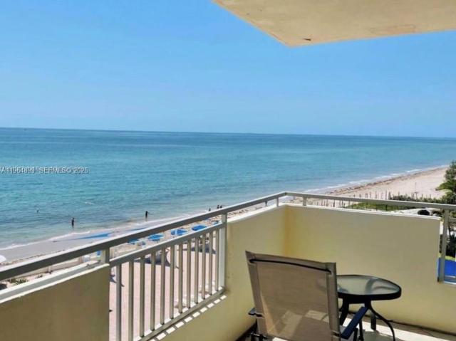 Luxury apartment complex for rent in Hallandale, Florida