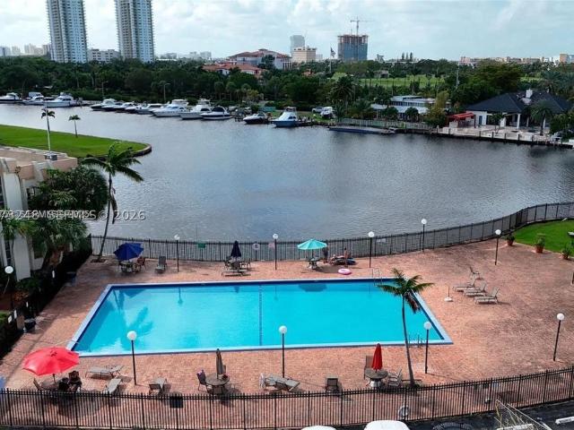 Luxury apartment complex for rent in Hallandale, Florida